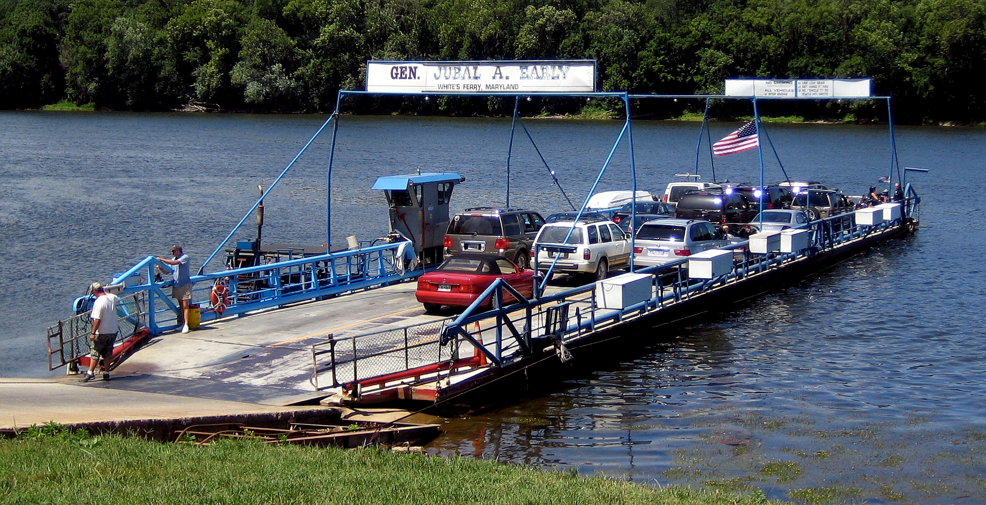 USA – Virgina/Maryland: White´s Ferry über den Potomac River ...